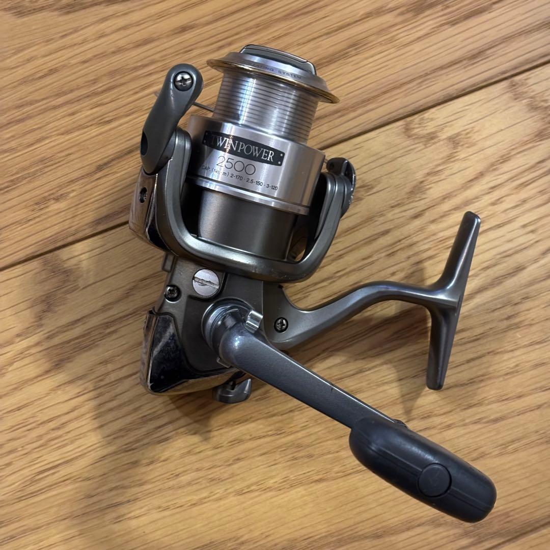 SHIMANO スピニングリール 2500 SC 83E