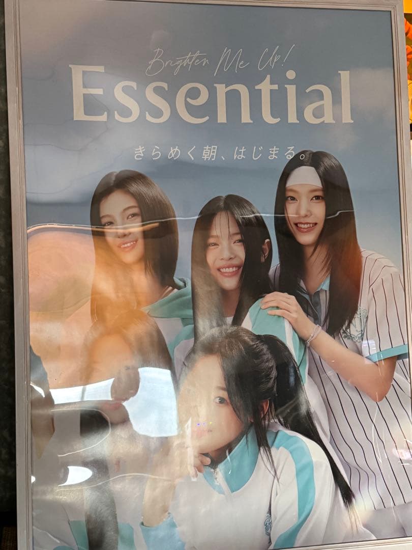 NewJeans Essential 特大 B1サイズ 販促ポスター