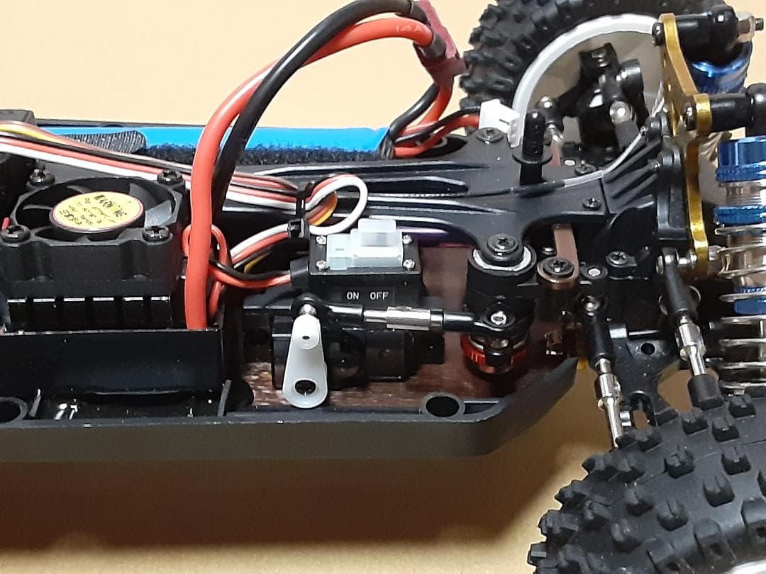【ジャンク新品】WLtoys 124007 4WD ​​⑰＋予備バッテリー