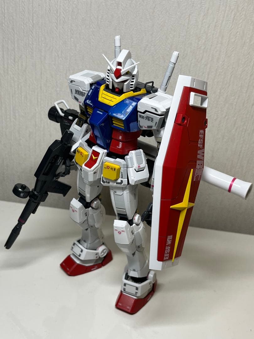 MG RX-78-2 ガンダム 1/100 部分塗装完成品