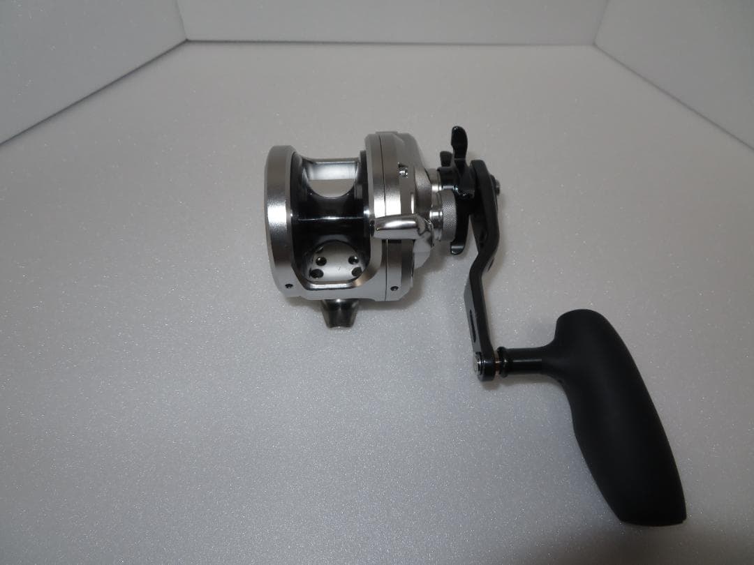 リール shimano 21OCEA JIGGER 2000NRXG