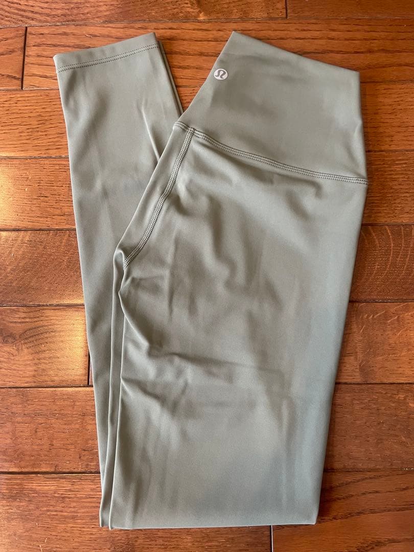 Lululemon Align25レギンス　カーキ（4）