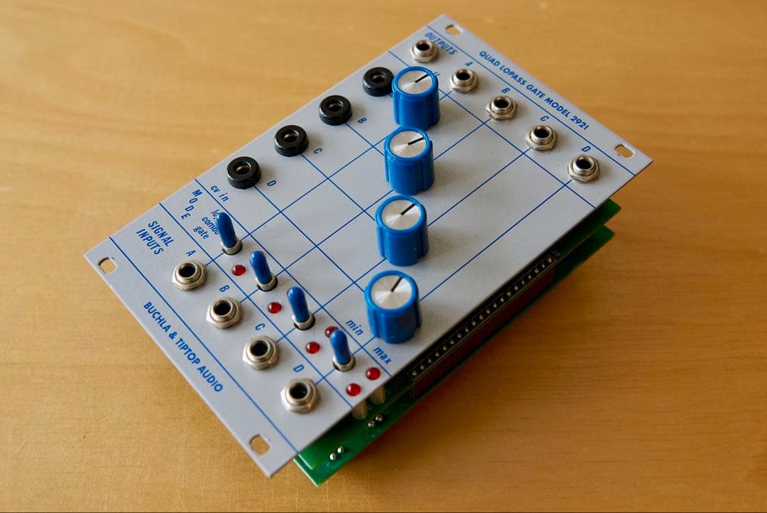 鍵盤楽器 Buchla / T292 Quad Lopass Gate