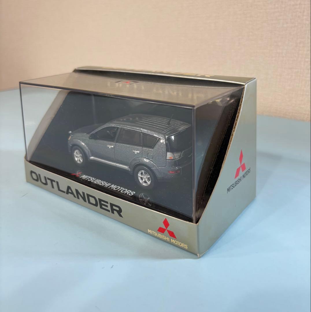 ミニカー　三菱　車種：OUTLANDER グレー②　＃⑮