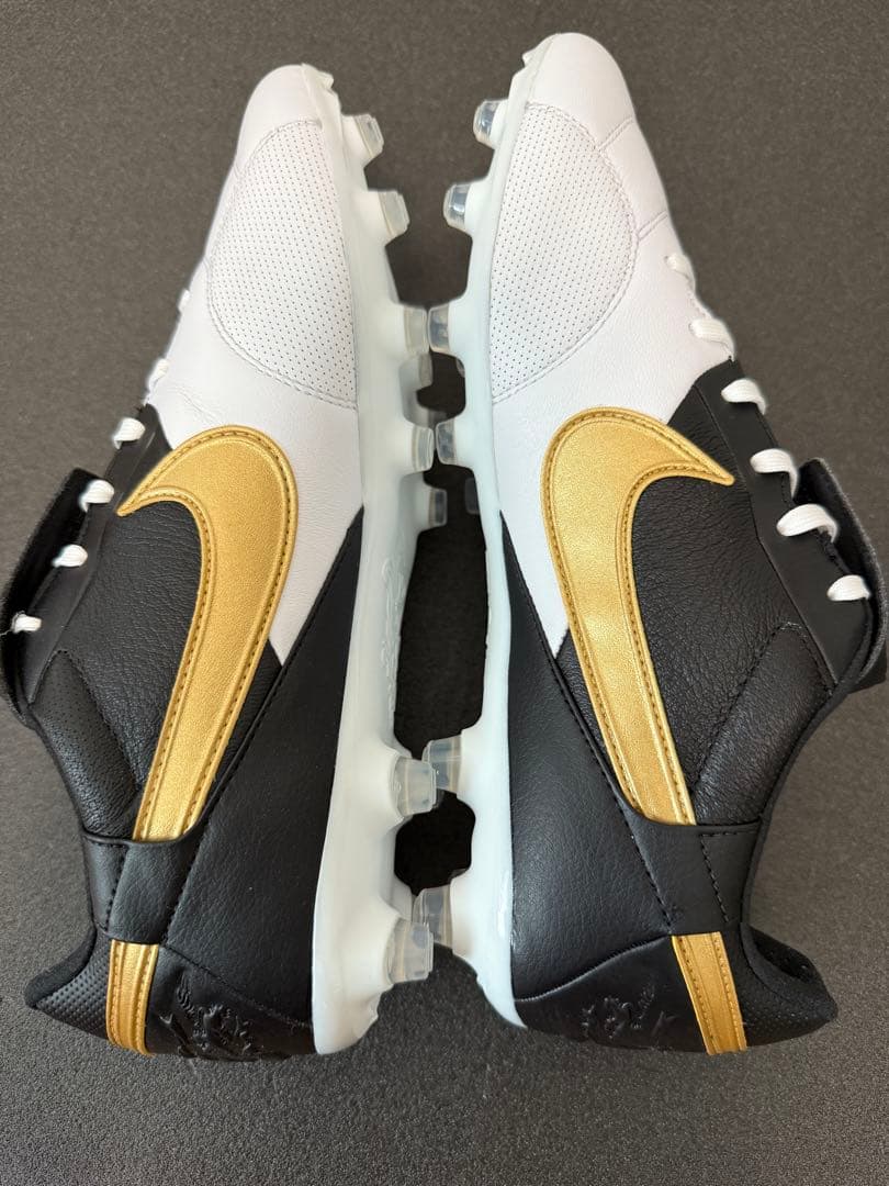 新品！NIKE ナイキ プレミア III FG サッカースパイク 27.5