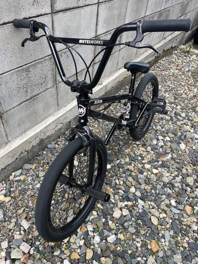 BMX MOTELWORKS AUX:E 20インチ ブラック