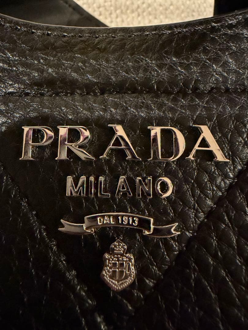 PRADA ノベルティ　ハンドバッグ