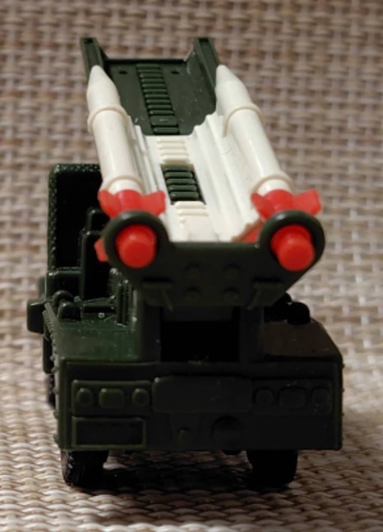 トミカ黒箱77-3 トヨタ自衛隊ロケット車 日本製 当時物
