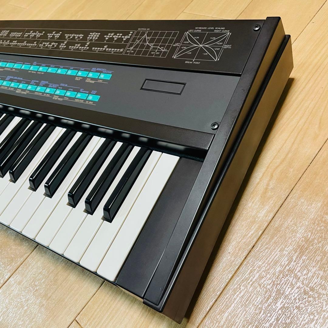 YAMAHA DX7 ヤマハ　シンセサイザー