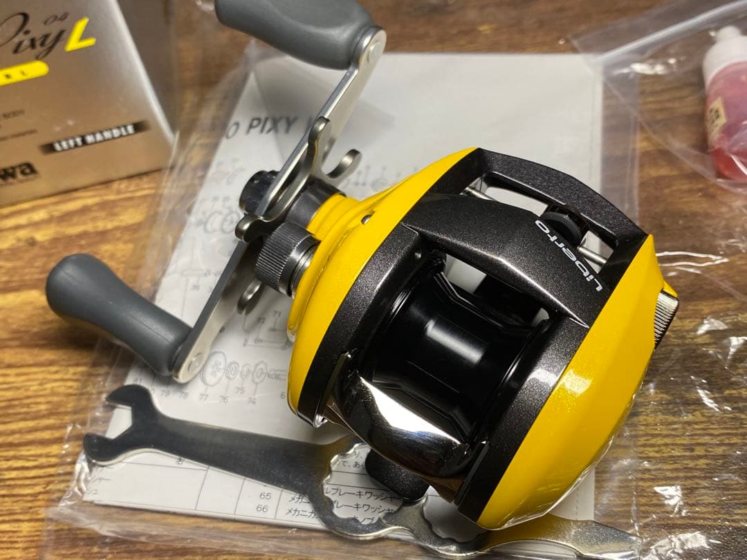 Daiwa 04リベルトピクシー　イエローパール　極美品　左巻き　限定カラー