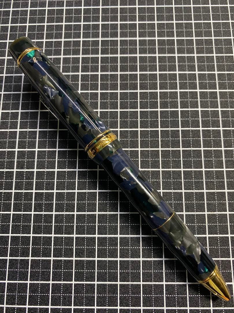 PILOT CUSTOM Legance ダークグレー＆グリーン　多機能ペン