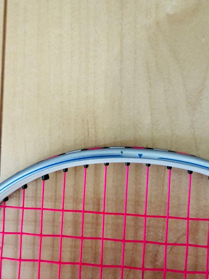 【美品】YONEX ナノレイ750 4UG5