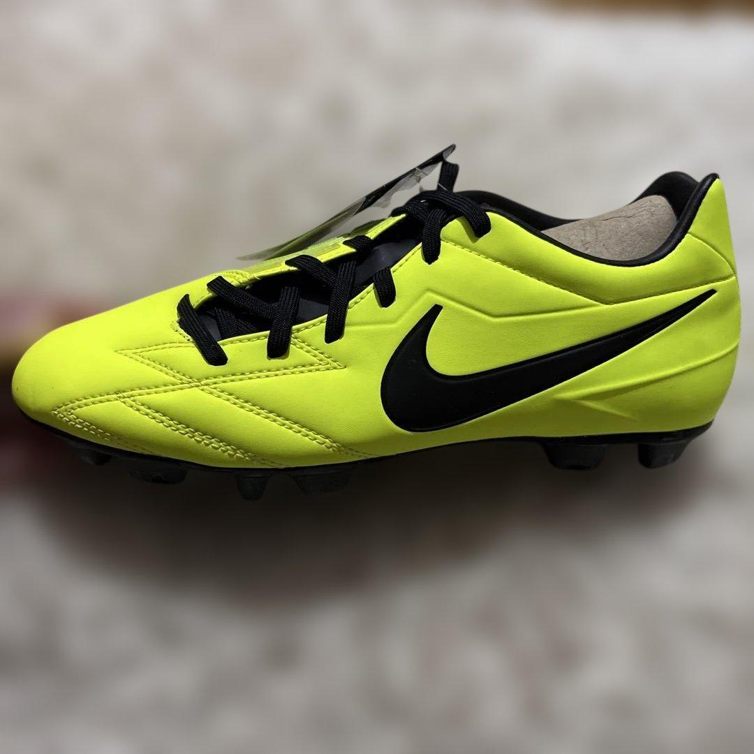 Nike スパイクシューズ　T90STRIKE IV HG-B