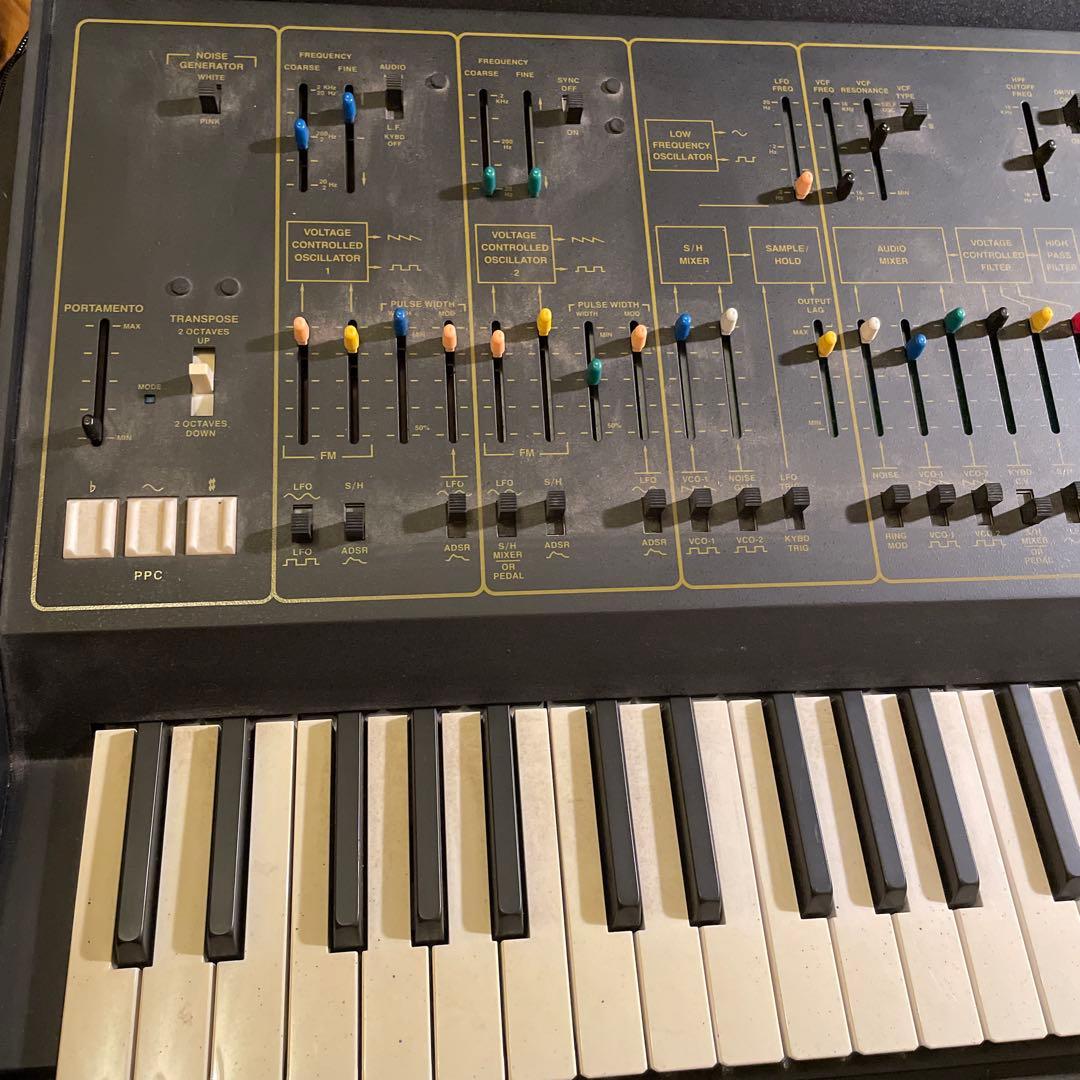 アナログシンセサイザー Arp Odyssey 37鍵