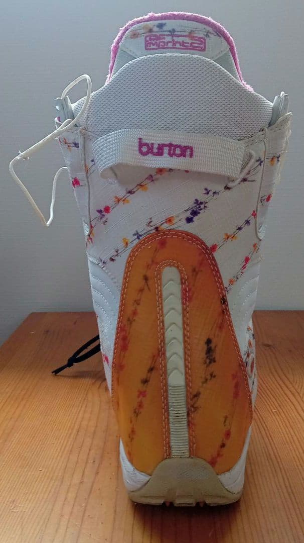 burton 女性用スノーボードブーツ