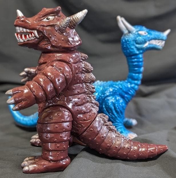 ゼロン＆ミドロン（マスダヤ復刻）「スペクトルマン」登場怪獣ソフビ２体セット