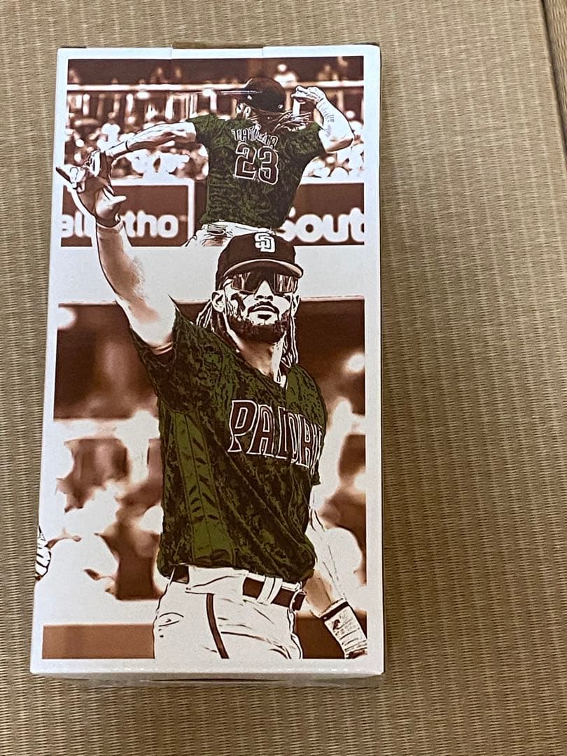 FERNANDO TATIS Jr フィギュア パドレス ボブルヘッド　値下げ可