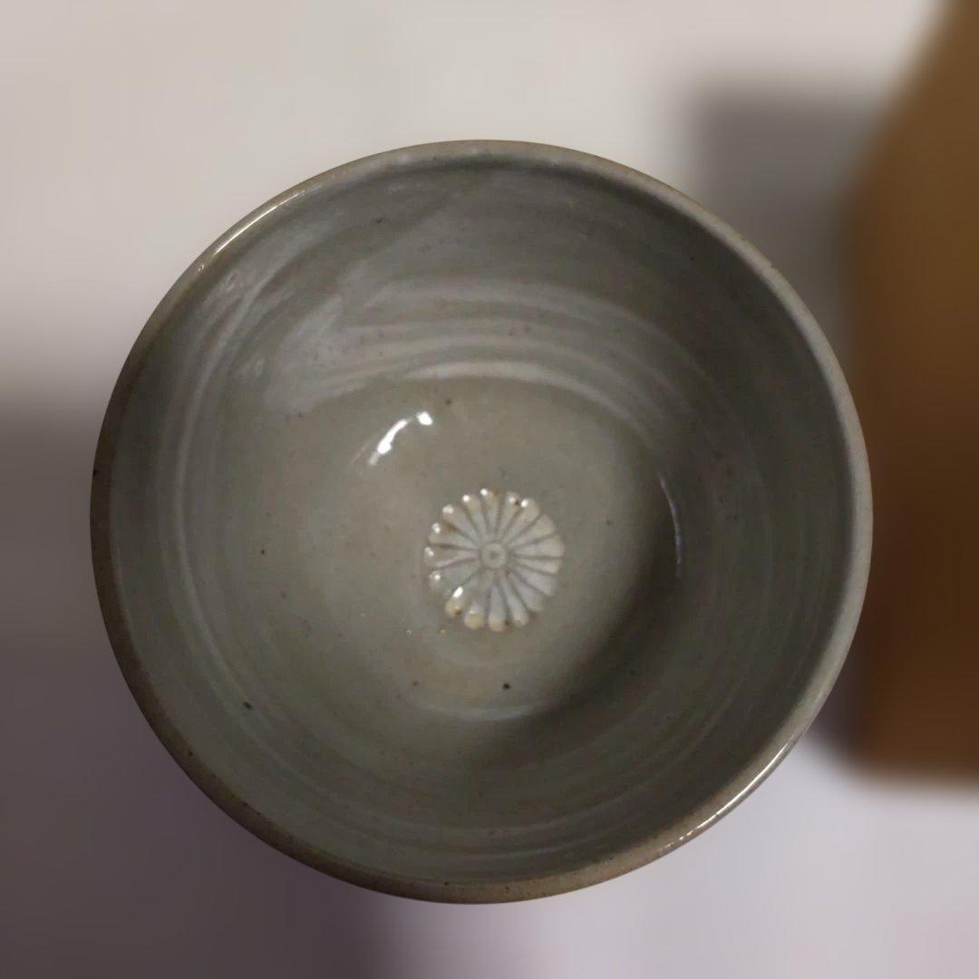 京焼 名工 平安 栄山 作 灰釉 刷毛目菊紋 茶碗 共箱 茶道具 抹茶碗 新品