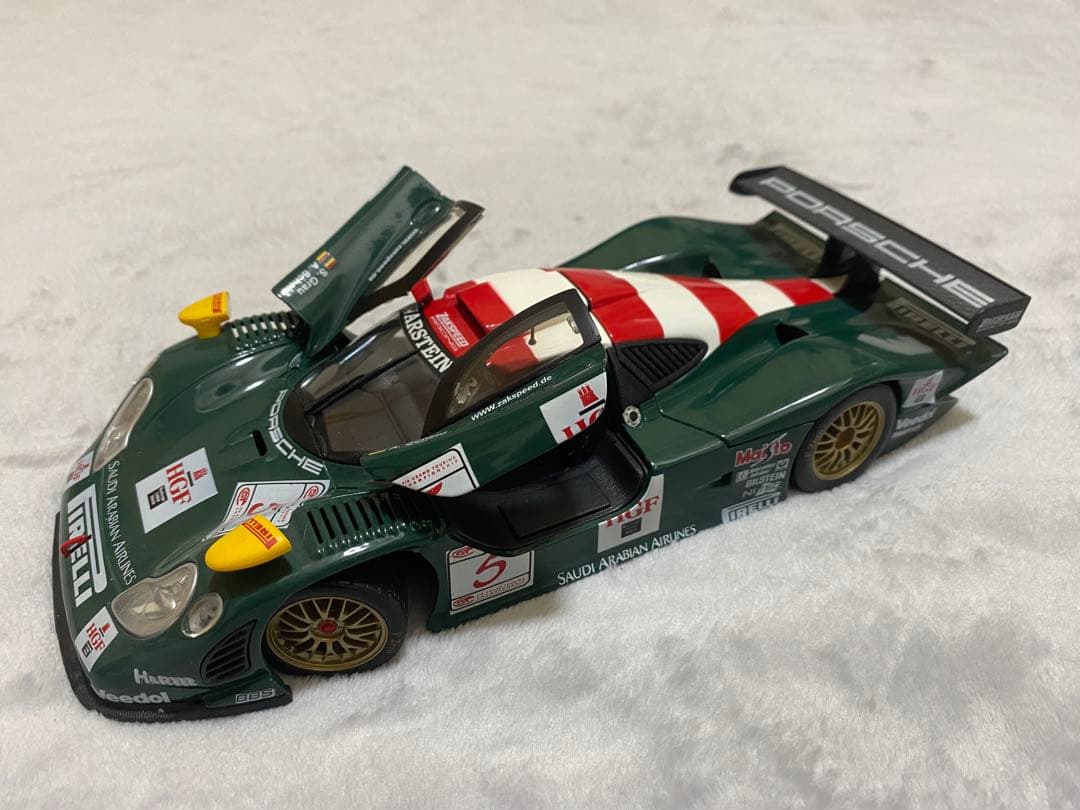 ミニカー Maisto PORSCHE 911 GT1 (1998) 1/18