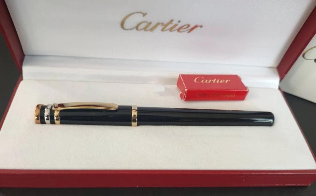 未使用Cartier トリニティ ドゥ カルティエ 18K750ゴールド 万年筆