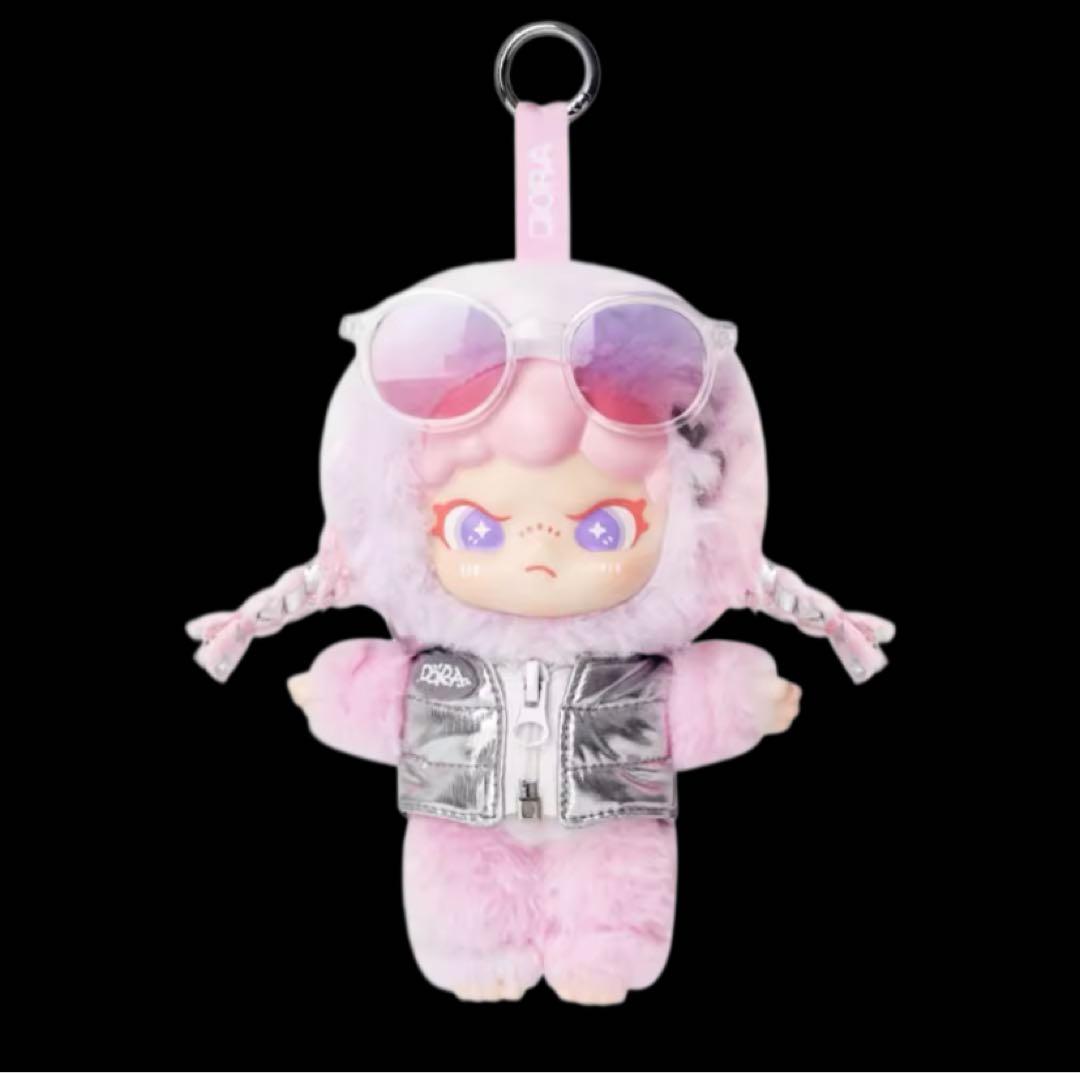 ポップマート海外限定新品‼️DORA TNTSPACE ぬいぐるみ