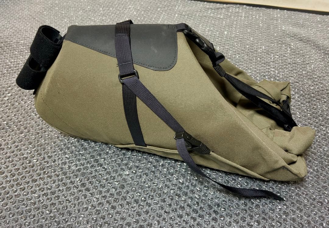 outer shell Expedition Seatpack サドルバッグ