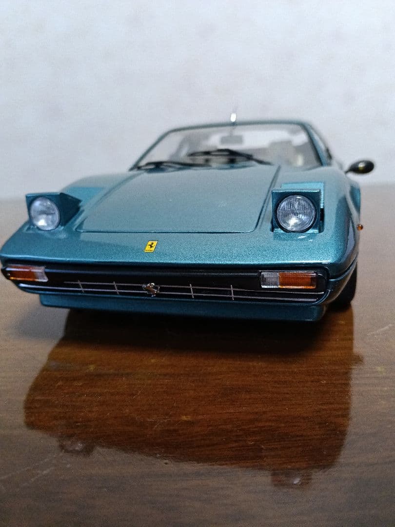 京商1/18 フェラーリ308GTB 1975 パリ・サロン・デビューバージョン