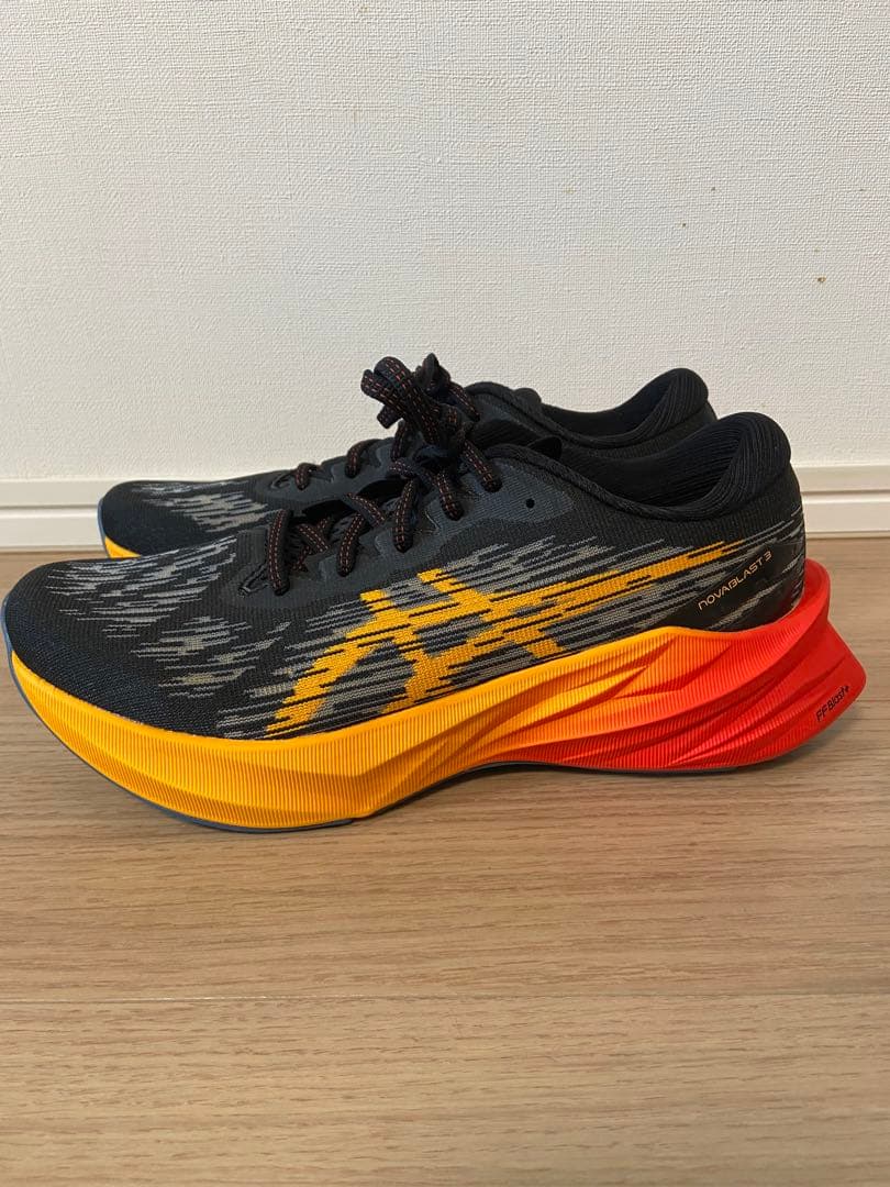 asics アシックス NOVABLAST3 ノヴァブラスト3 26.5㎝