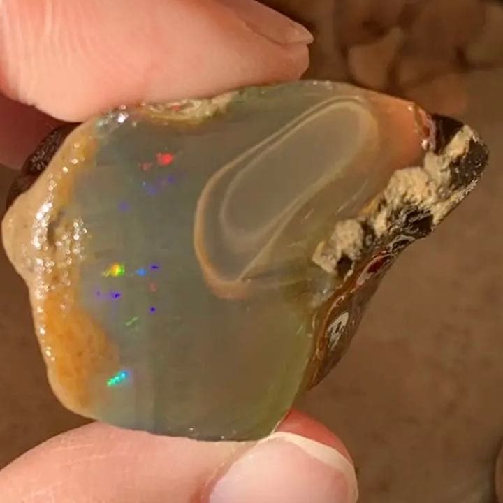 お買い得特価！100ctエッグインチョコレートオパール原石/鉱物標本