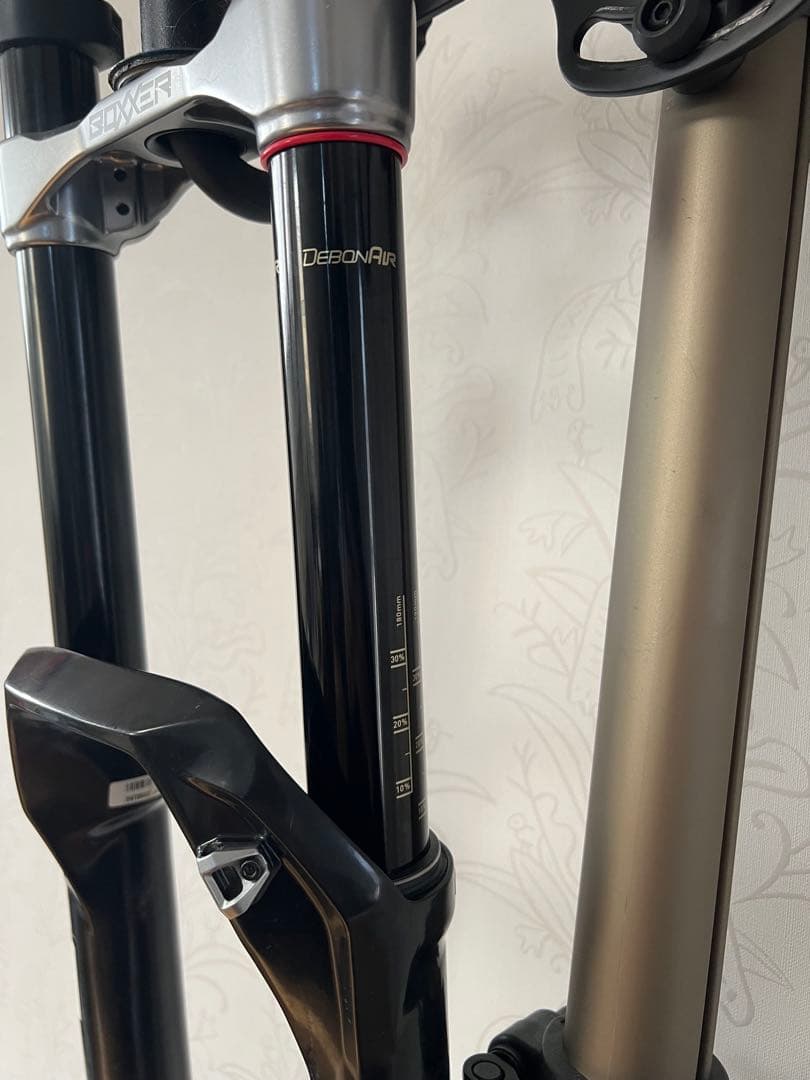 ROCKSHOX BOXXER Select 29インチ180mmストローク