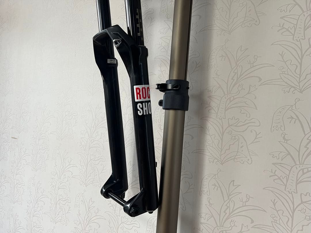 ROCKSHOX BOXXER Select 29インチ180mmストローク