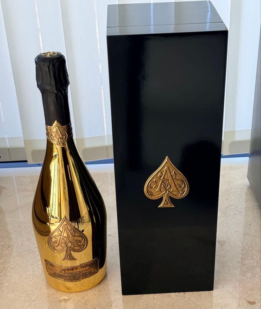 Armand de Brignac アルマンドゴールド シャンパン 750m