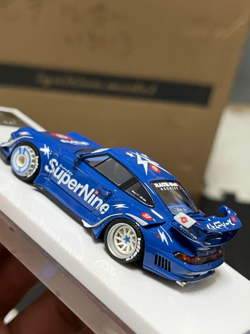 RWB SuperNine ミニカー 1/64
