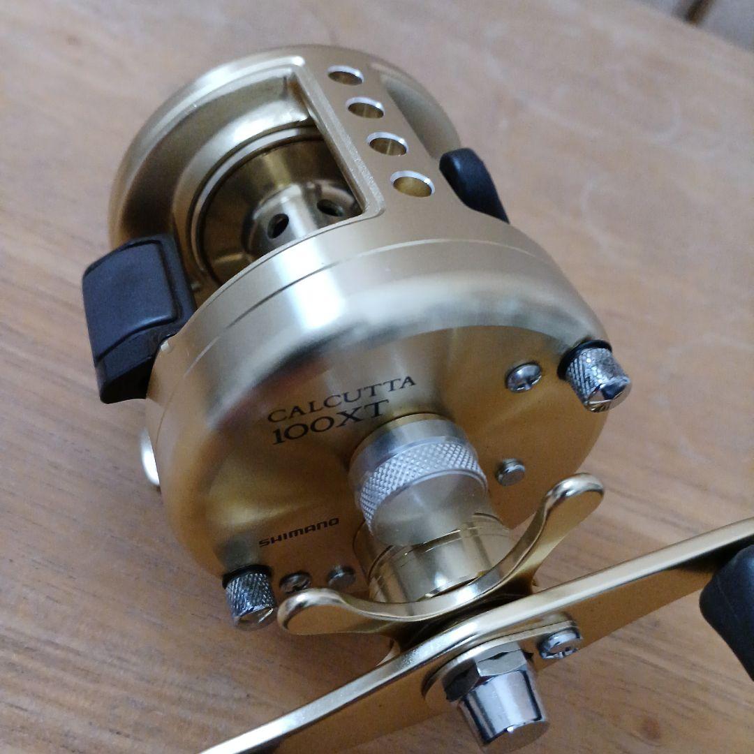 SHIMANO CALCUTTA 100XT ベイトリール　ゴールド　シマノ