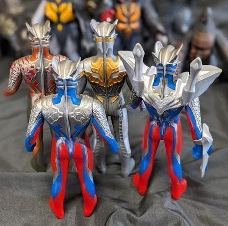 ウルトラマンゼロ＆カイザーベリアル＆ＥＸゴモラ（バンダイ）ソフビ12体セット