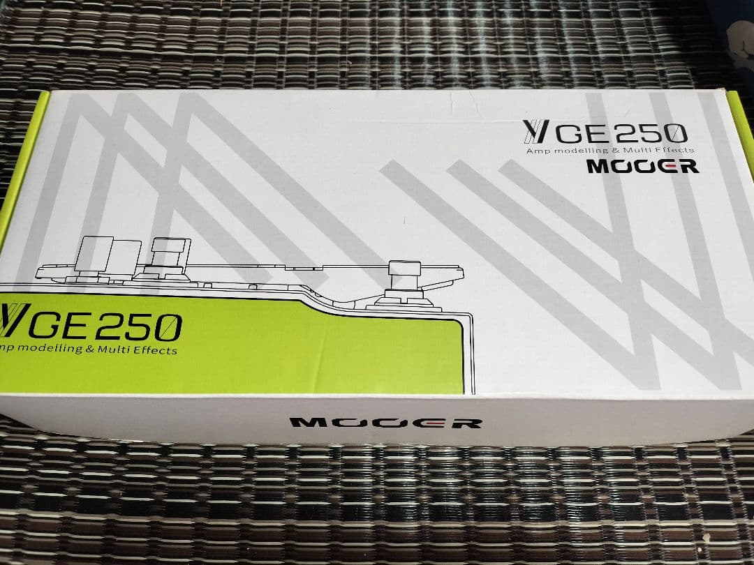 送料無料☆ Moore GE250 アンプモデリング & マルチエフェクター