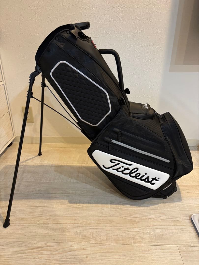 Titleist タイトリストキャディバッグ ブラック/ホワイト