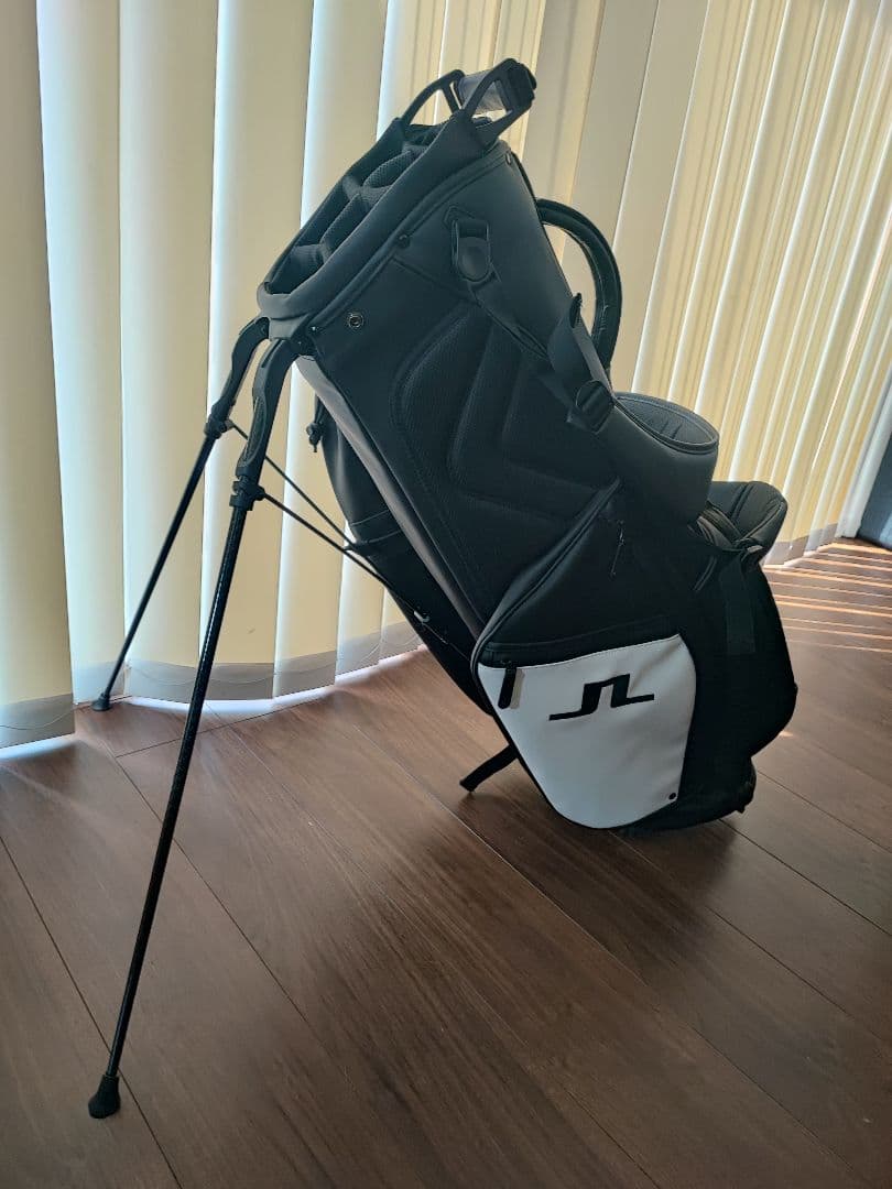 新品　未使用　J.LINDEBERG 　リンドバーグ　キャディバッグ 　ベゼル