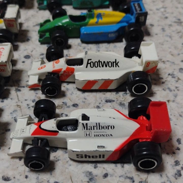 トミカ　F1シリーズ　８台　中古品
