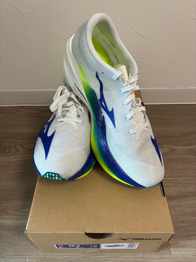 【新品同様】MIZUNO HYPERWARP ELITE 25.5cm