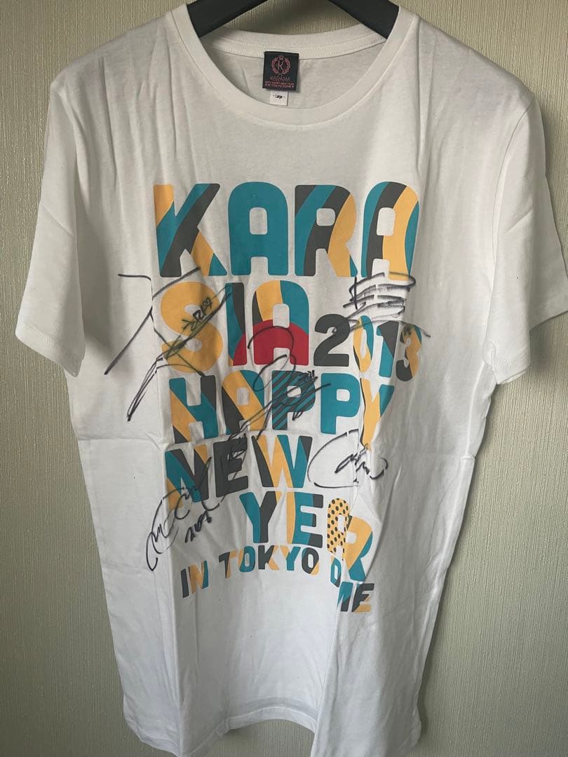 KARA メンバー　サイン入り　Tシャツ　レア
