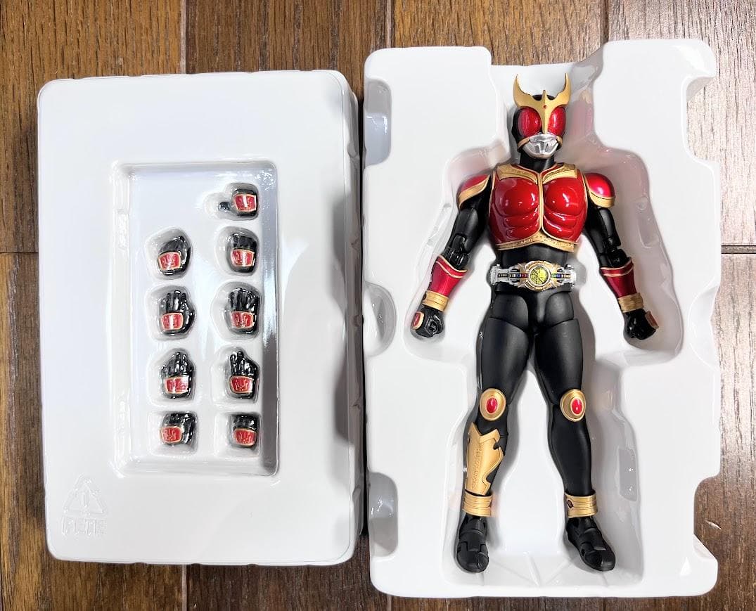 【美品】　真骨彫製法　 仮面ライダークウガ　ライジングマイティ