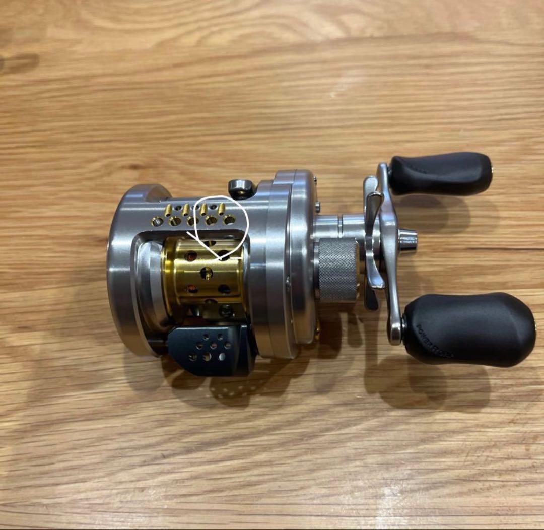 SHIMANO CALCUTTA CONQUEST ベイトリール