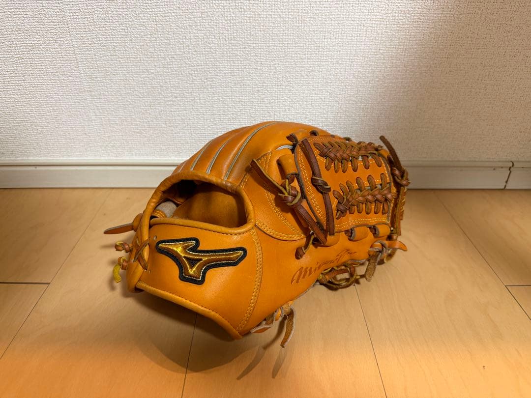 限定モデル　ミズノプロ　軟式　内野手用　クラフティッドエディション　村上型