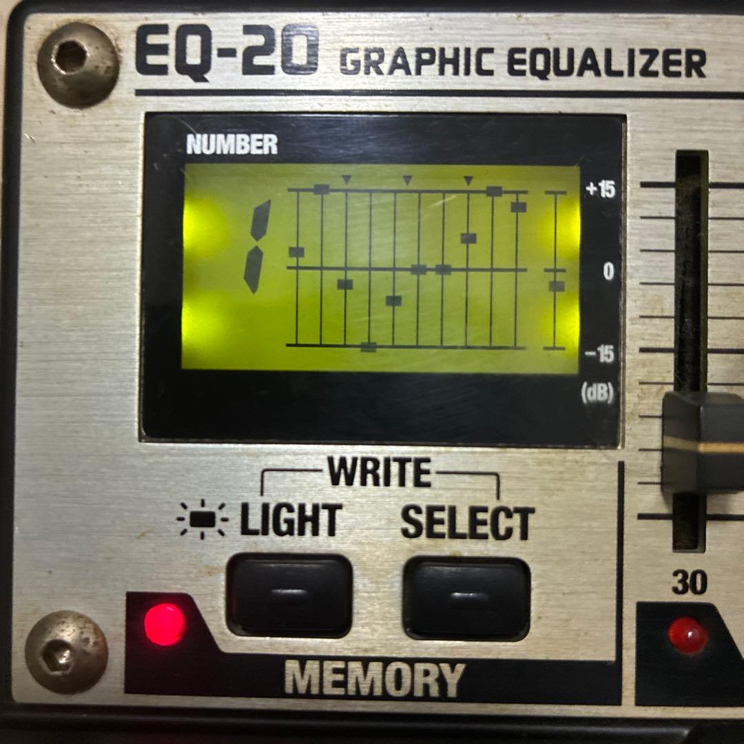 BOSS EQ-20 グラフィックイコライザーエフェクター