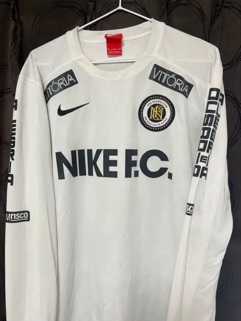 Nike F.C. ホワイト長袖シャツ M