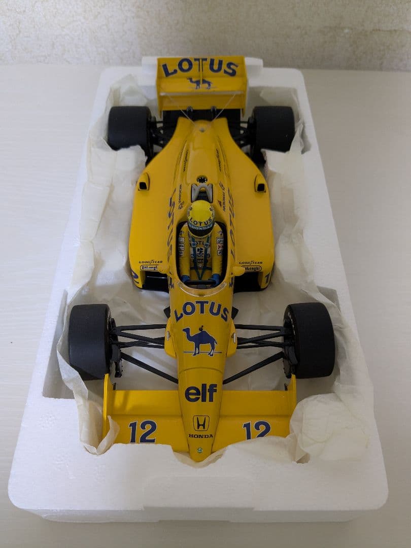 F1 MINICHAMPS 1/18 ロータスホンダ99T アイルトン・セナ