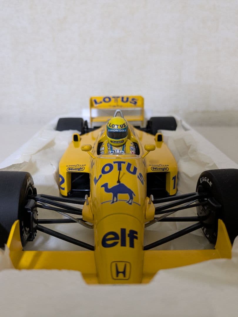 F1 MINICHAMPS 1/18 ロータスホンダ99T アイルトン・セナ