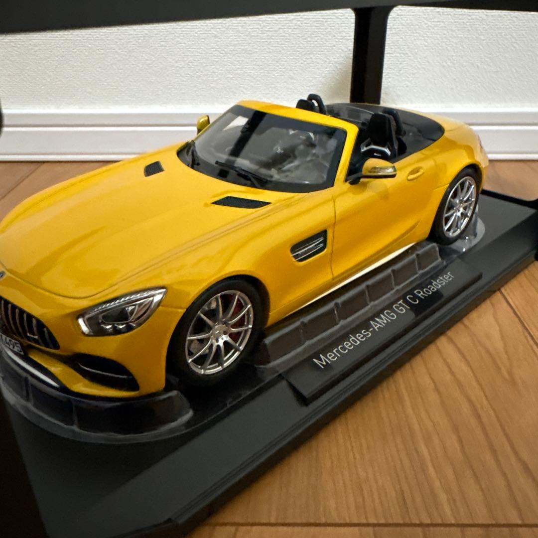 ノレブ　 AMG GT C Roadster 1/18 ミニカー　イエロー