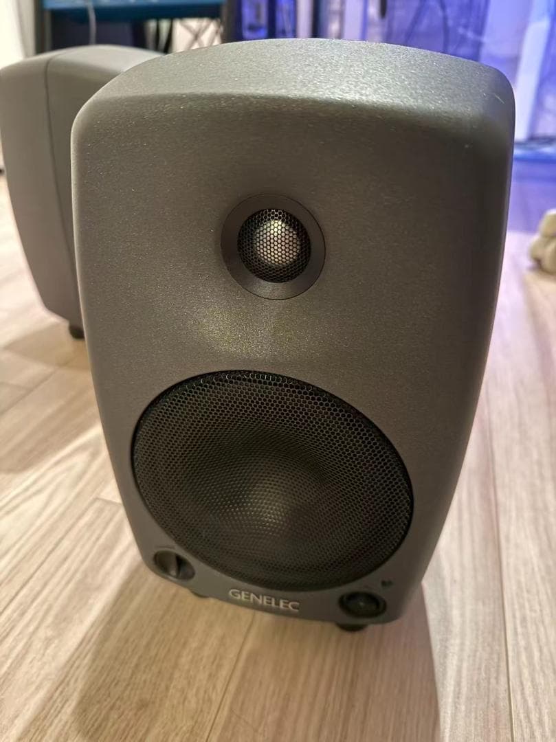GENELEC 8030B スタジオモニタースピーカー